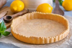 Pie Crust: Why & When To Pre-Bake, Blind Bake - Cooking Pies